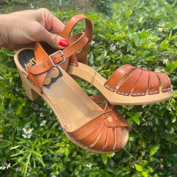 Swedish Hasbeens | Shoes | Toffel Hasbeens Lather Sandals 3 Heel | Poshmark